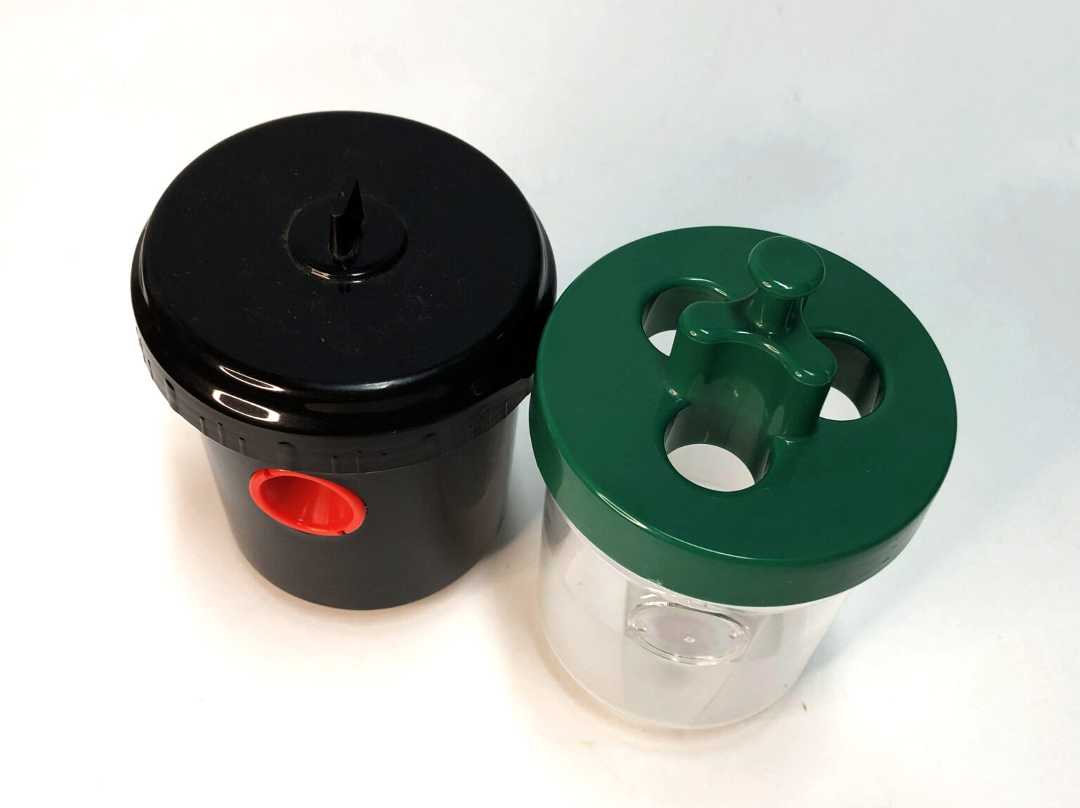 Plastic Outdoor Snail trap and Wasp Bucket Trap Set - Trapalls.com